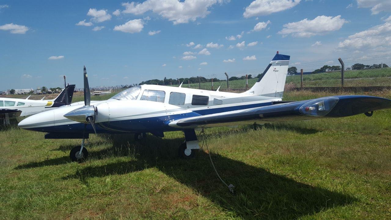 AEROBASTIAN | PIPER PA34 SENECA III 1981 - VENDIDO